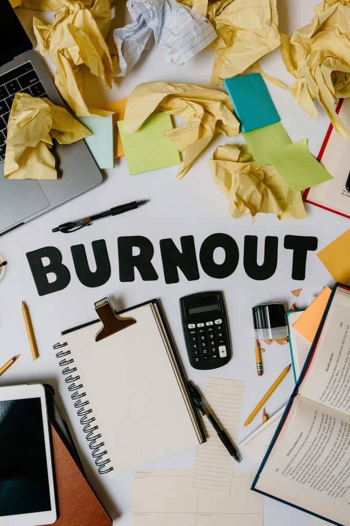 Burnout-Τί είναι και πώς να το διαχειριστείτε αποτελεσματικά ...